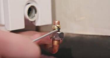 How to fix a leaking radiator | BestHeating Advice Centre