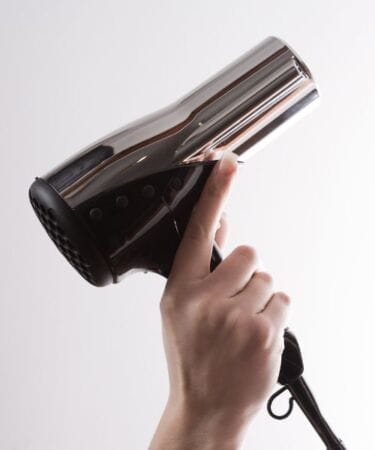 How to clean electric radiators safely