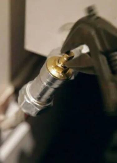 How to replace a radiator - A BestHeating guide | BestHeating Advice Centre